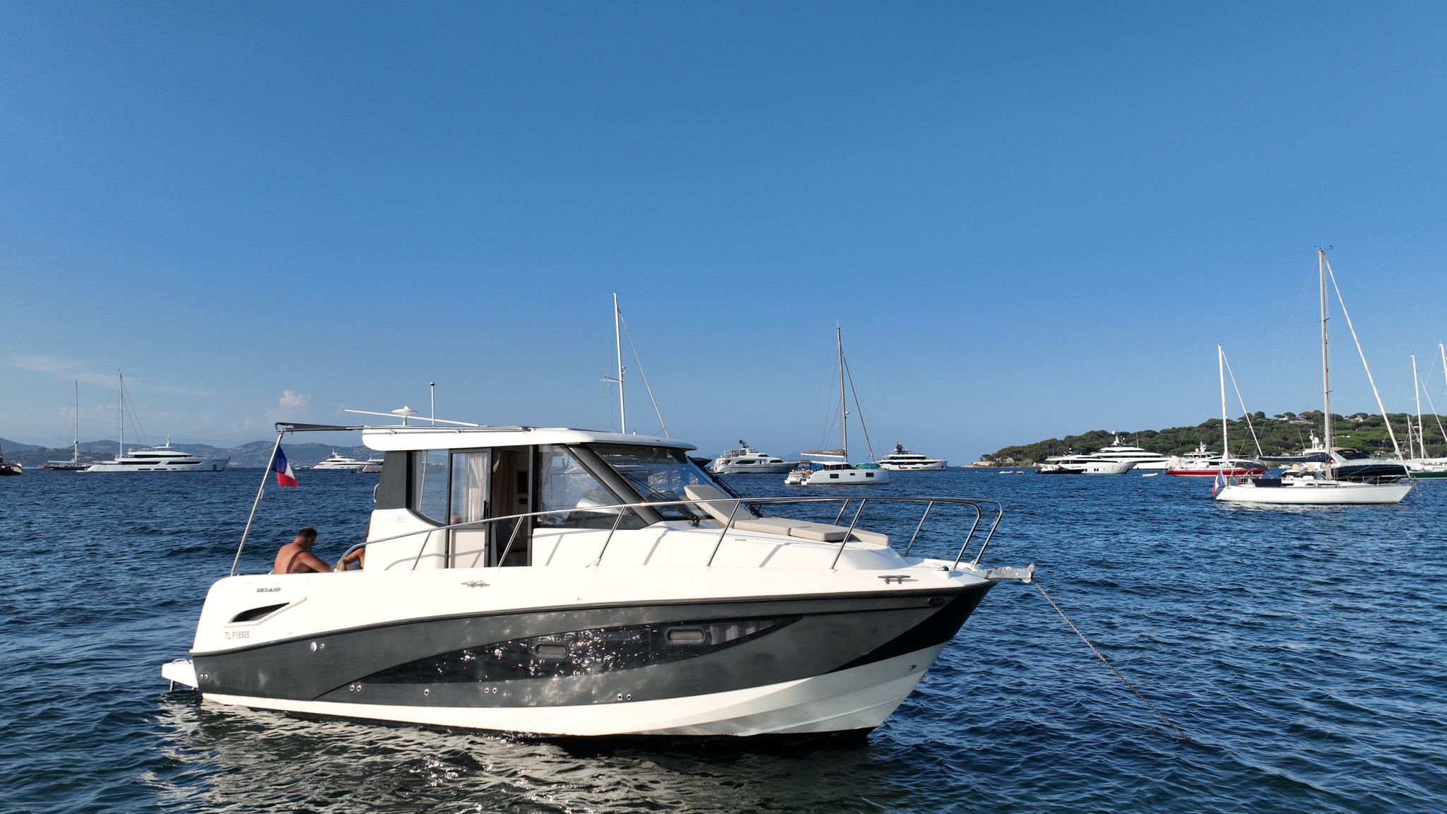 Quicksilver activ 855 weekend bateau d'occasion à vendre, référence ...