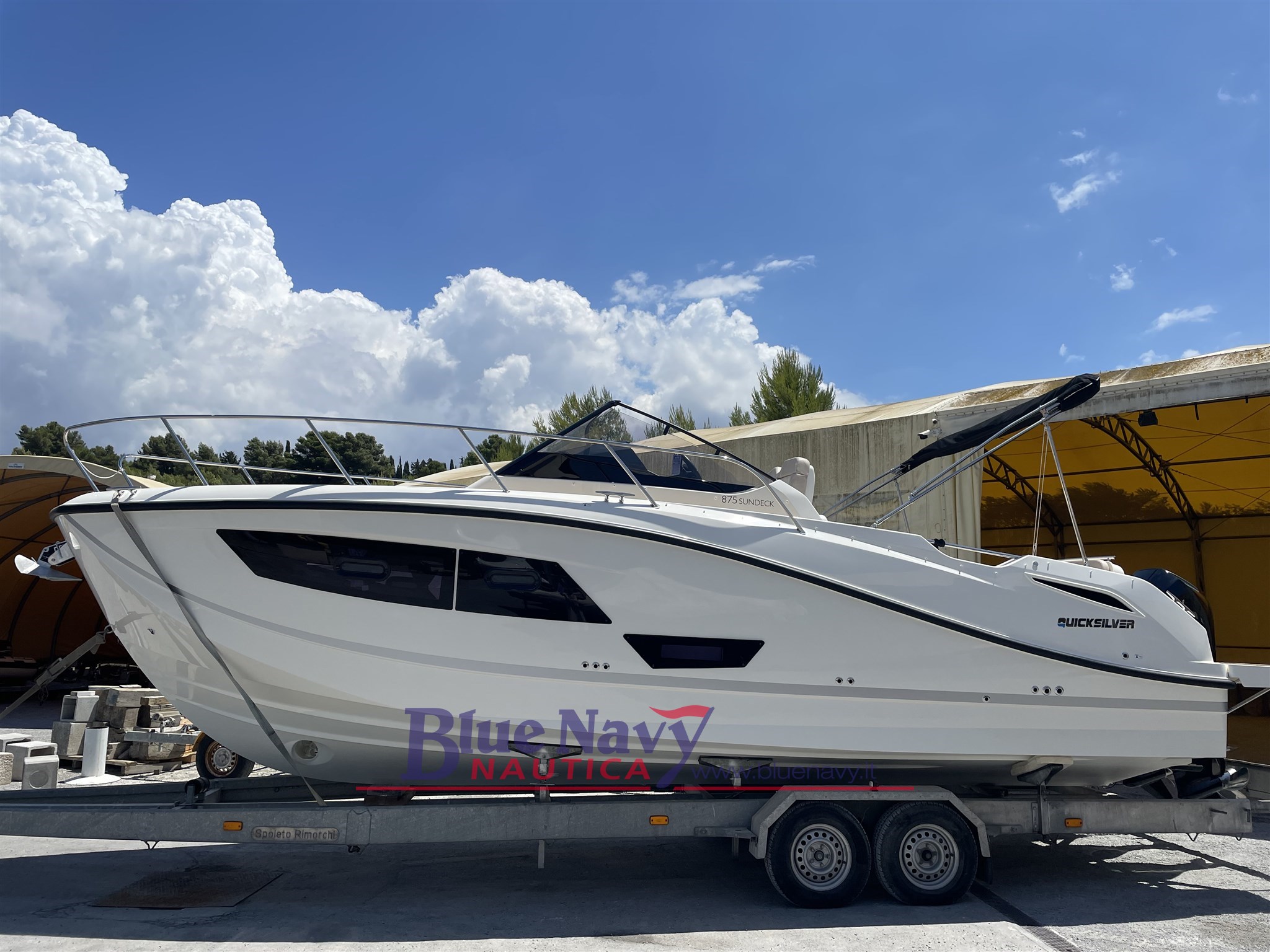Quicksilver 875 sundeck - demo del salone genova 2025 new boat for sale ...