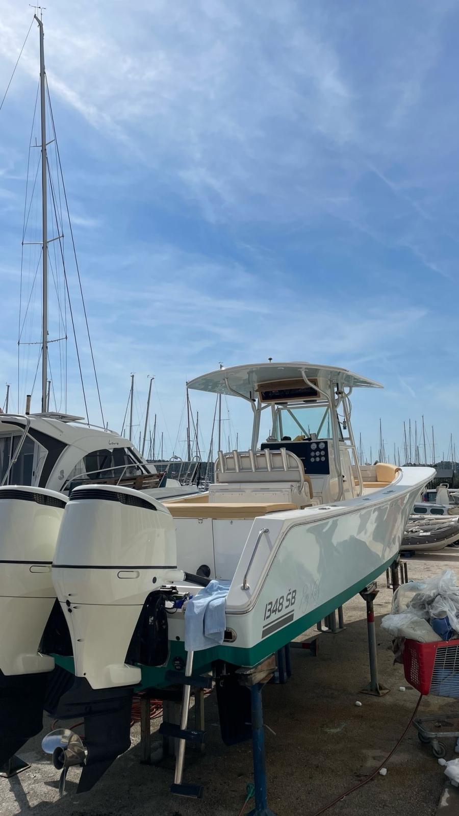Regulator 32 fs bateau d'occasion à vendre, référence annonce 59947 Equipe marine s.R.L.