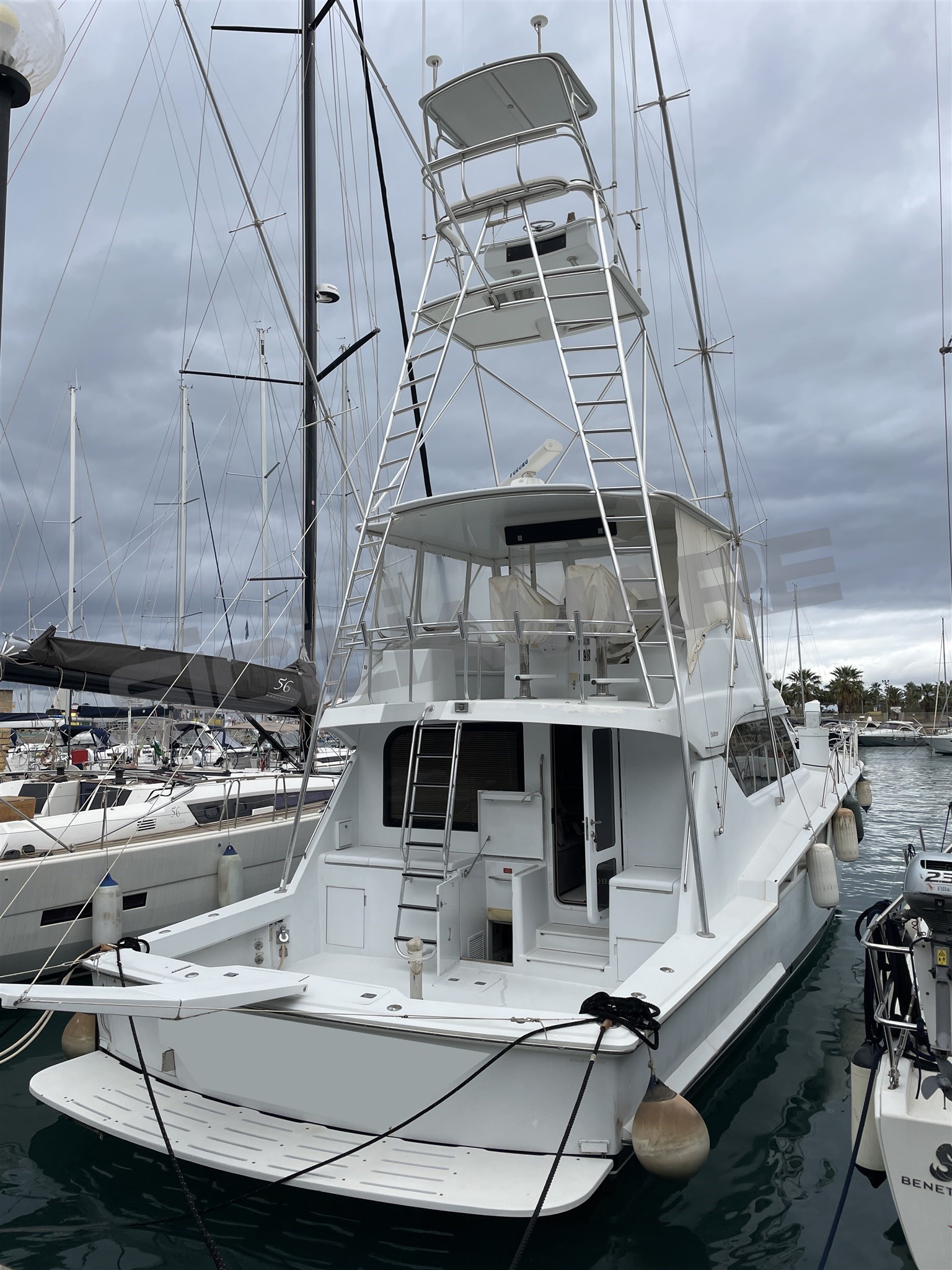 Hatteras 60' convertible bateau d'occasion à vendre, référence annonce ...
