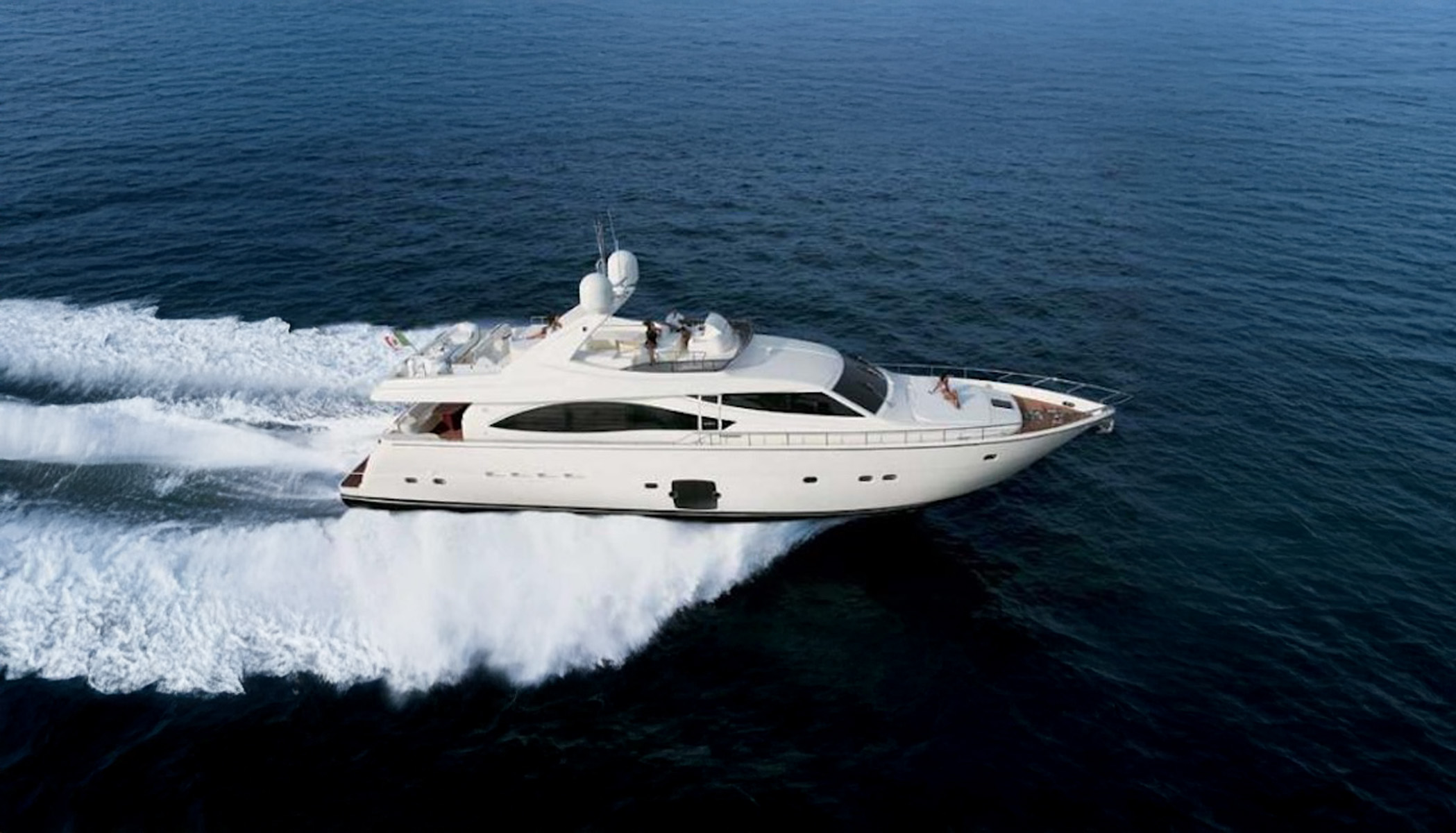 Ferretti yachts 830 bateau d'occasion à vendre, référence annonce 48439 ...