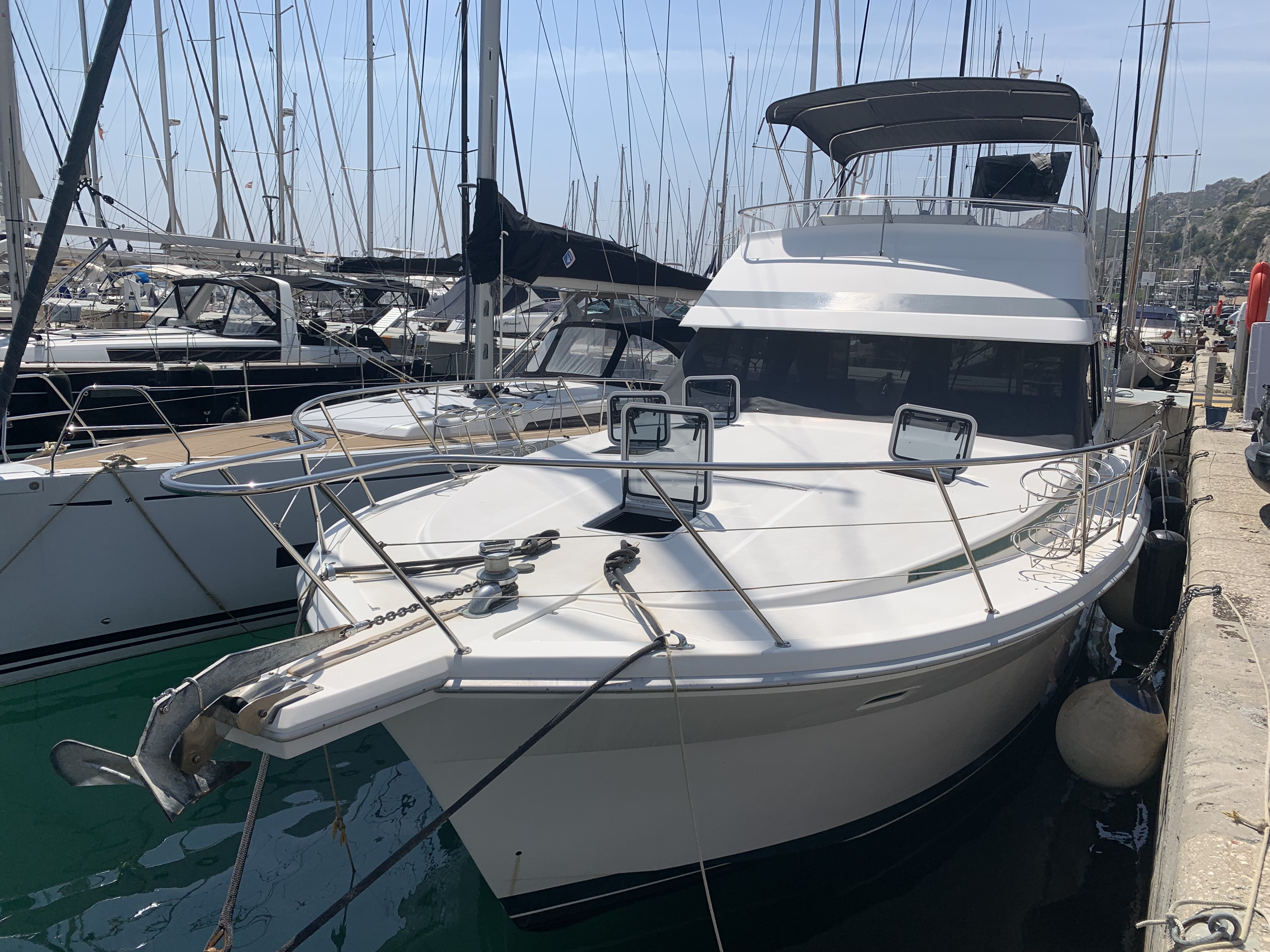 Riviera 43 flybridge bateau d'occasion à vendre, référence annonce 256 ...