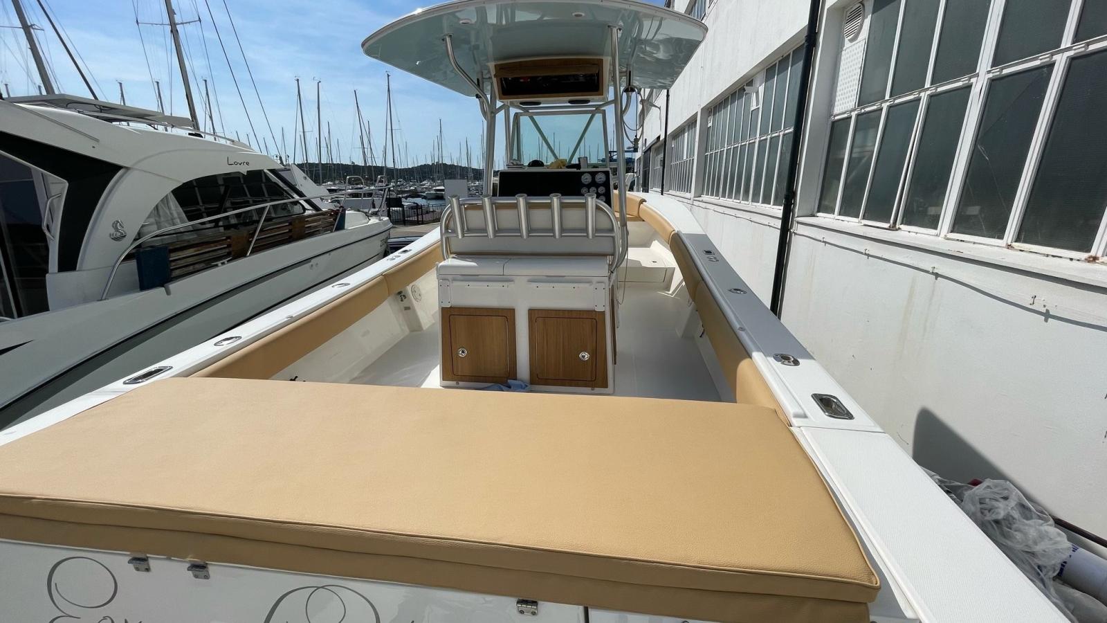 Regulator 32 fs bateau d'occasion à vendre, référence annonce 59947 Equipe marine s.R.L.